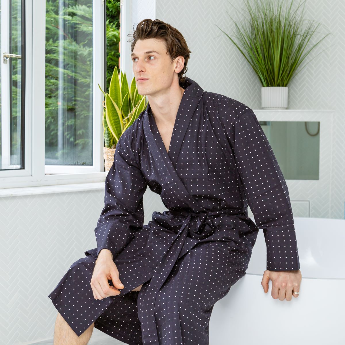 Lightweight Men's Atlas Gray Robe | Bown of London – Bown of London USA